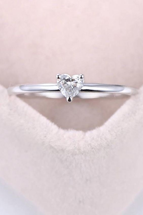 Heart Shaped Engagement Rings | Arabia Weddings