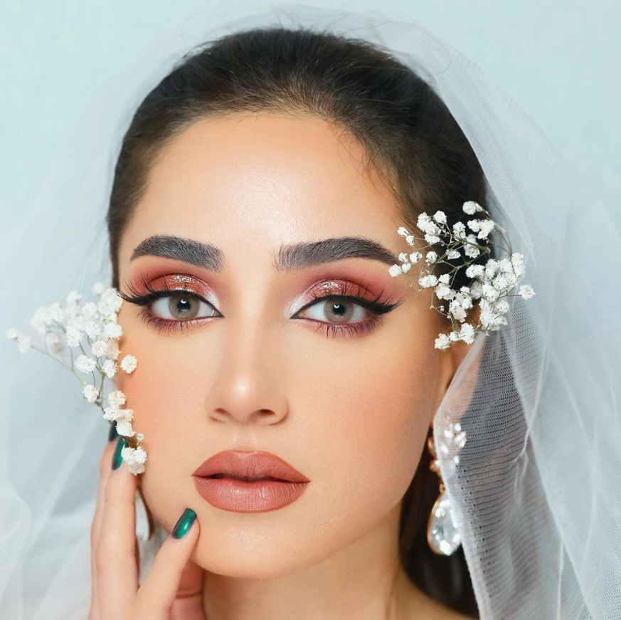 Saudi Makeup Blogger | Saubhaya Makeup