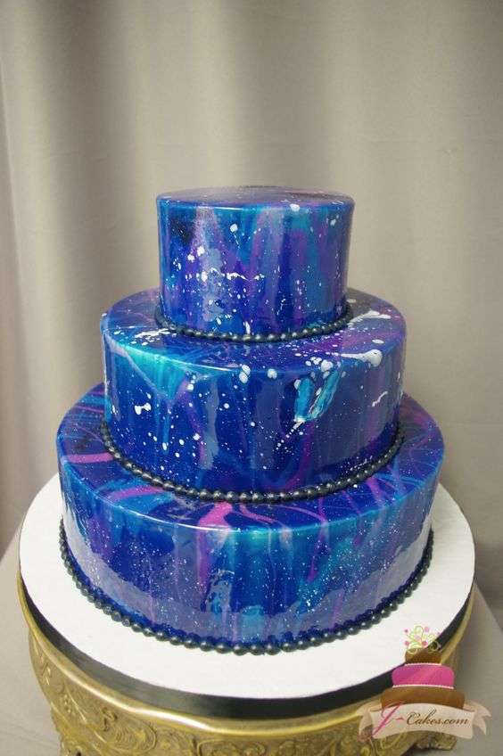 Galaxy Wedding Cakes and Desserts | Arabia Weddings
