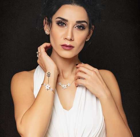 Rasas Jewellery | Arabia Weddings